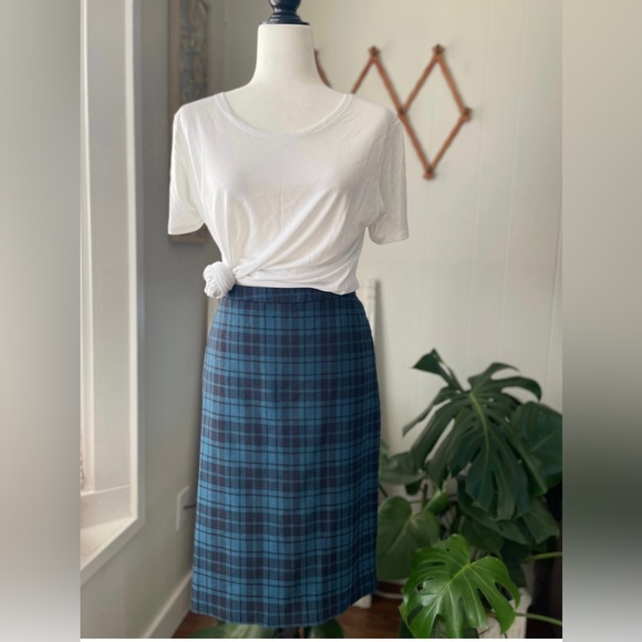Merona | Skirts | Merona Plaid Pencil Skirt Size 2 | Poshmark